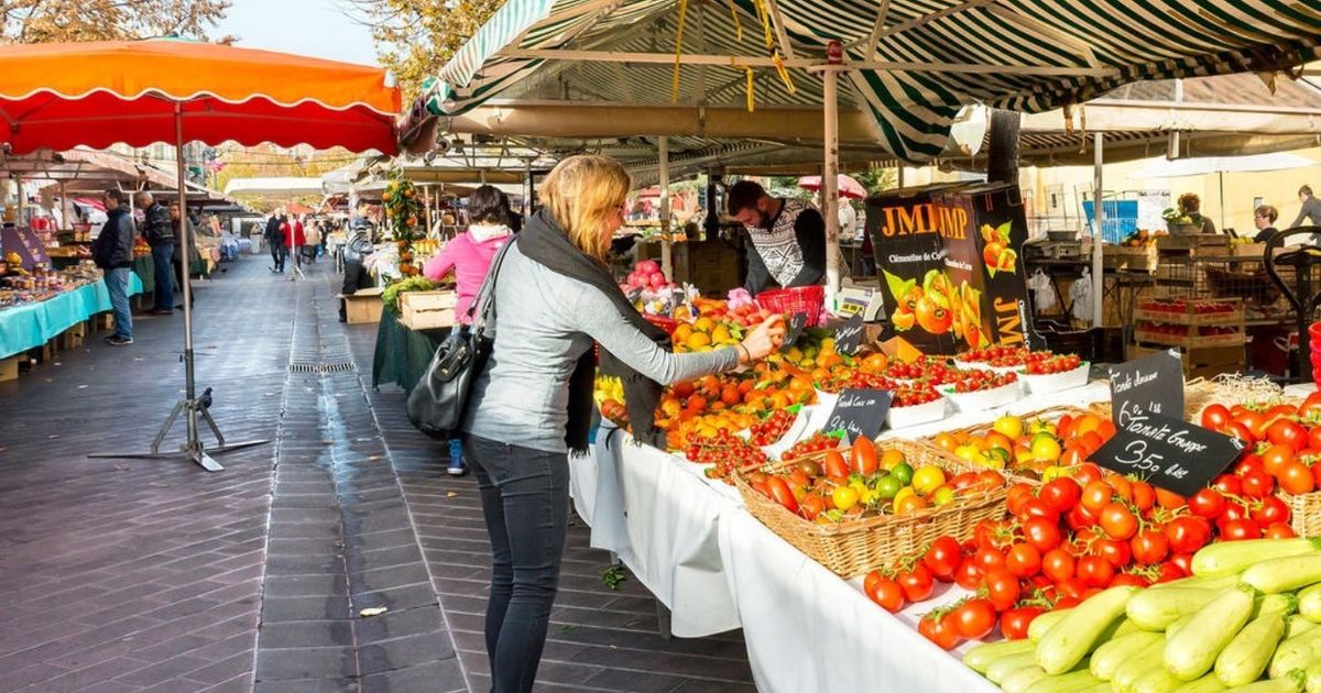 Découvrez les marchés de la région - AZURA LOCATIONS